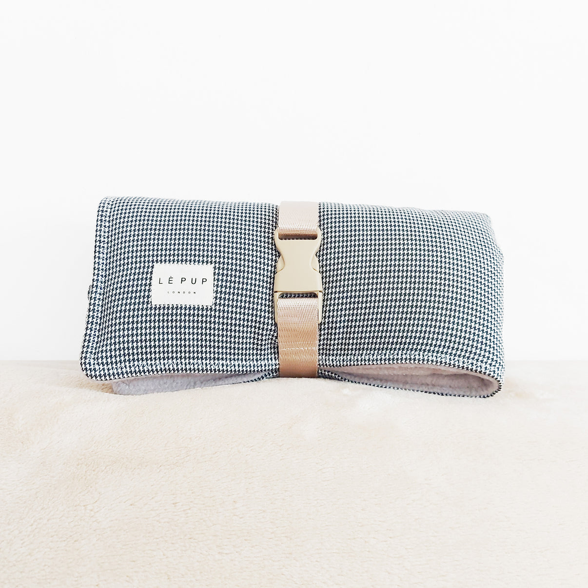 Luxury Dog Travel & Settle Mat UK | Dogtooth | Handmade & Washable | LÈ PUP